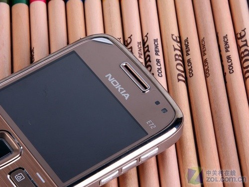 诺基亚(NOKIA)E72i手机听筒按键评测-ZOL中关村在线