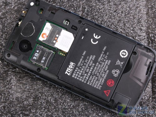 中兴(ZTE)U880手机卡槽评测-ZOL中关村在线